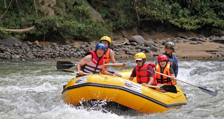 Kiulu White Water Rafting (Grade 1 - 2) - MalaysiaTravel