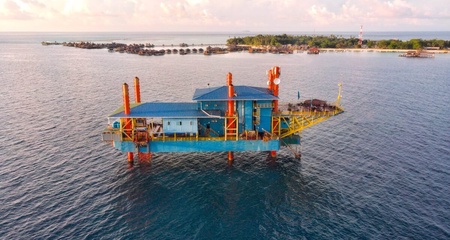 Sipadan Island: Seaventures Dive Rig - MalaysiaTravel